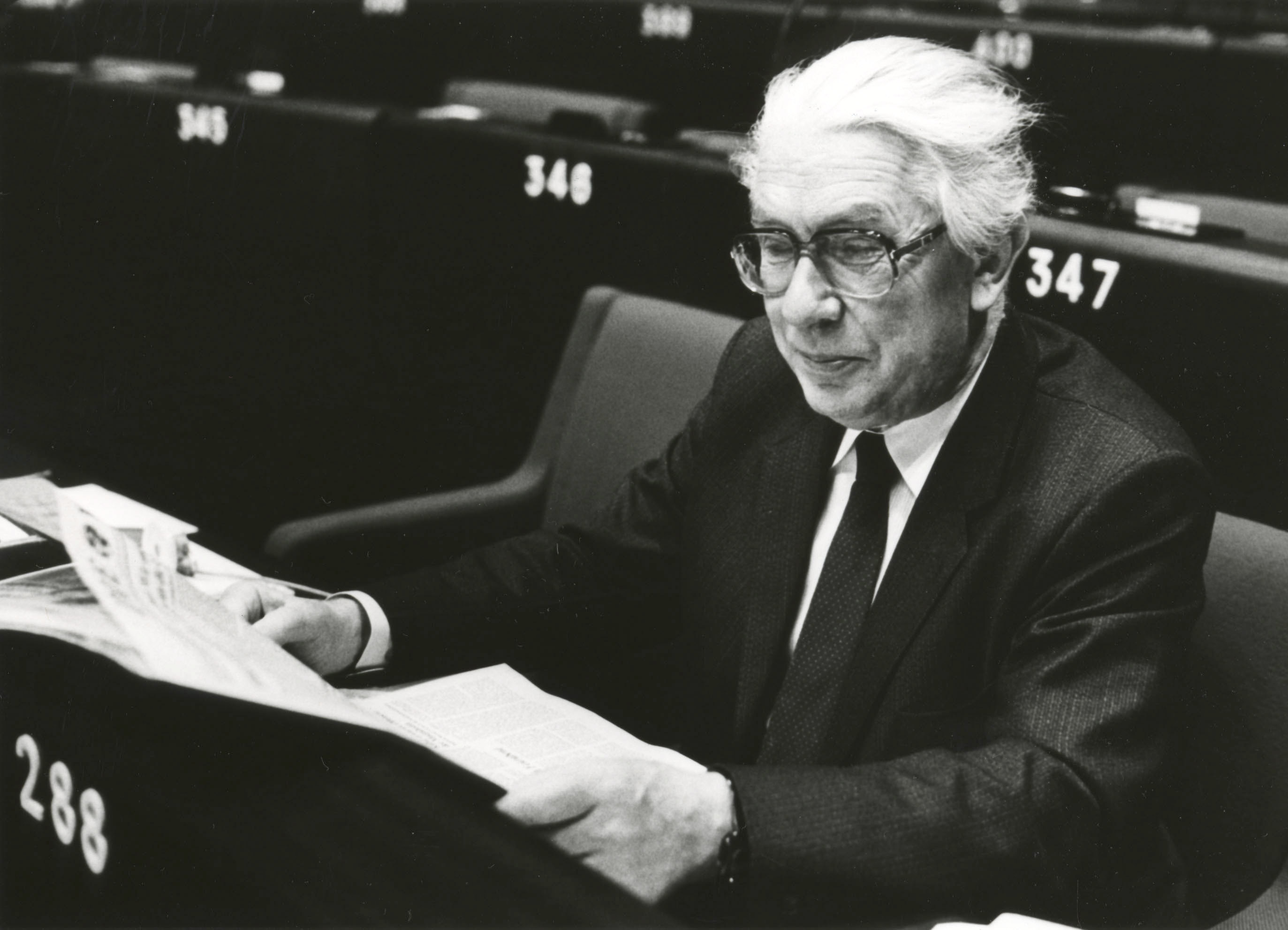 VON HASSEL Kai Uwe | Epthinktank | European Parliament